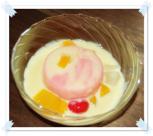 Aku , familiku dan biz kecil-kecilanku....: Puding kastad berkuah koktel